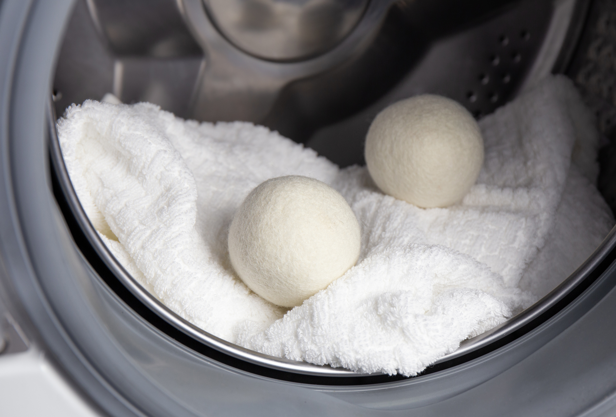 The Easiest Ways To Remove Dog Hair From Your Clothes Quick - My Brown ...